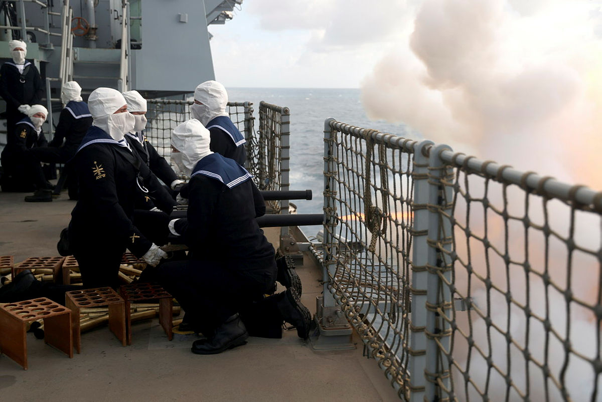 'Death Gun Salutes' Honoring Queen Elizabeth II Thunder Around Globe