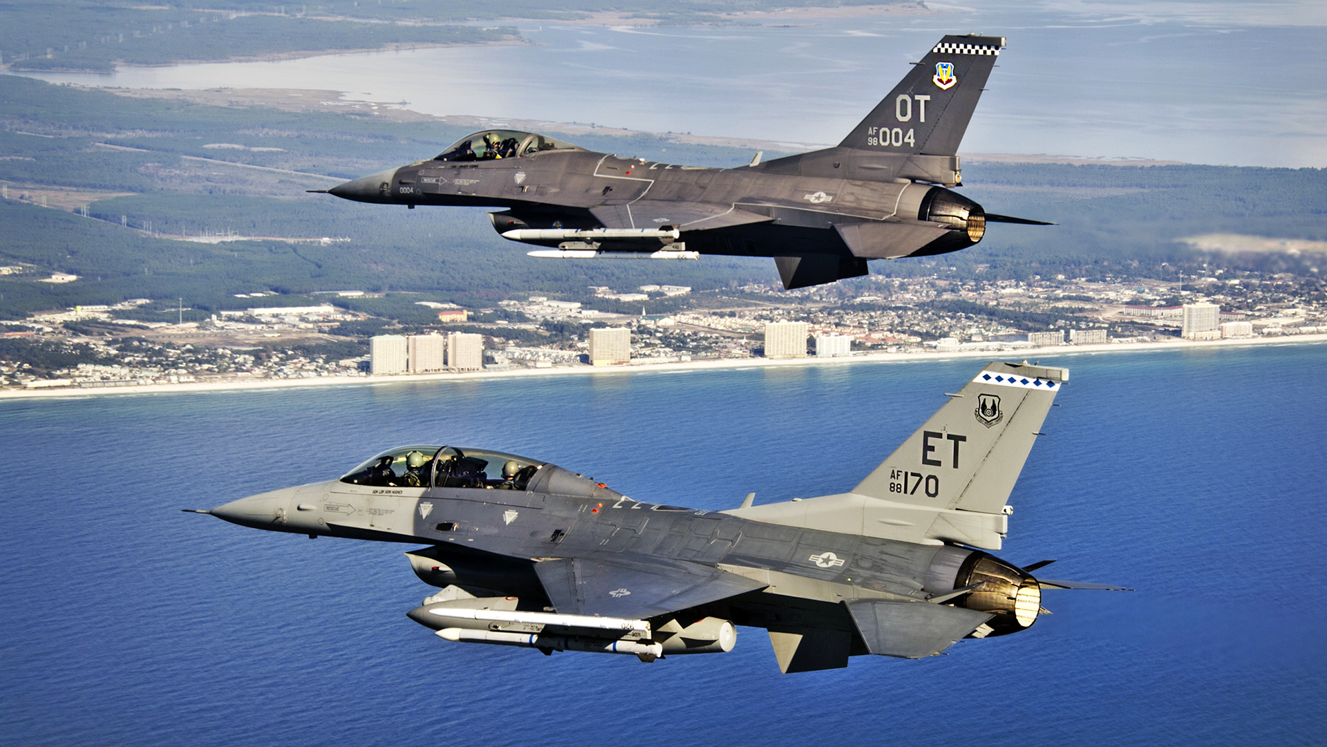 Six F-16s Getting Autonomous Computer Brains For Combat Drone Trials