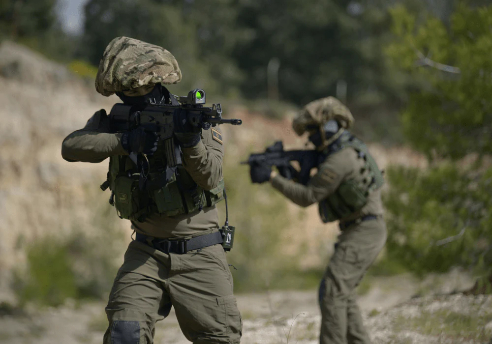 Israeli Troops' 'Chef's Hat' Helmet Covers Explained | The War Zone