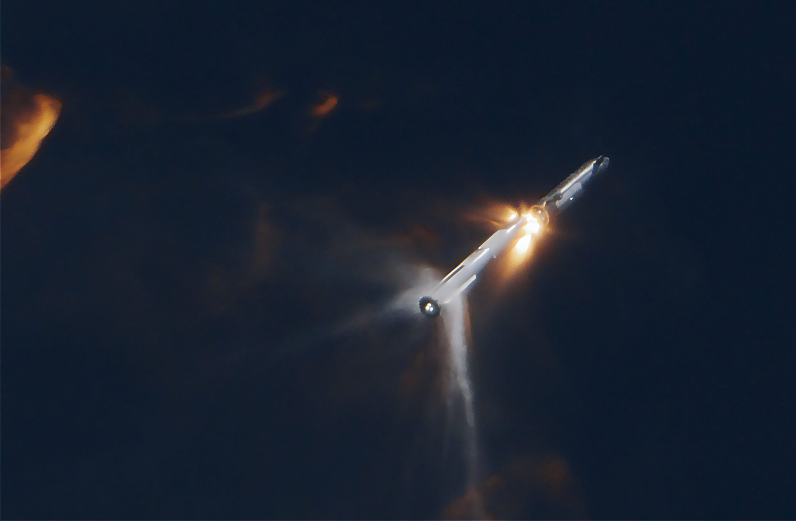 Starship's 33 Engines Created The Mother Of All 'Shock Diamonds'