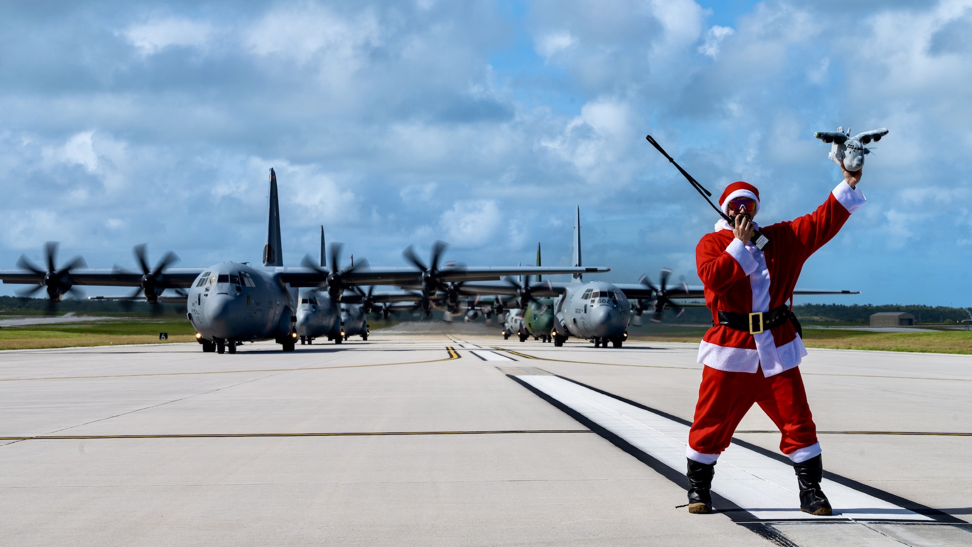 Bunker Talk: Santa's Airlift Operation Edition | The War Zone