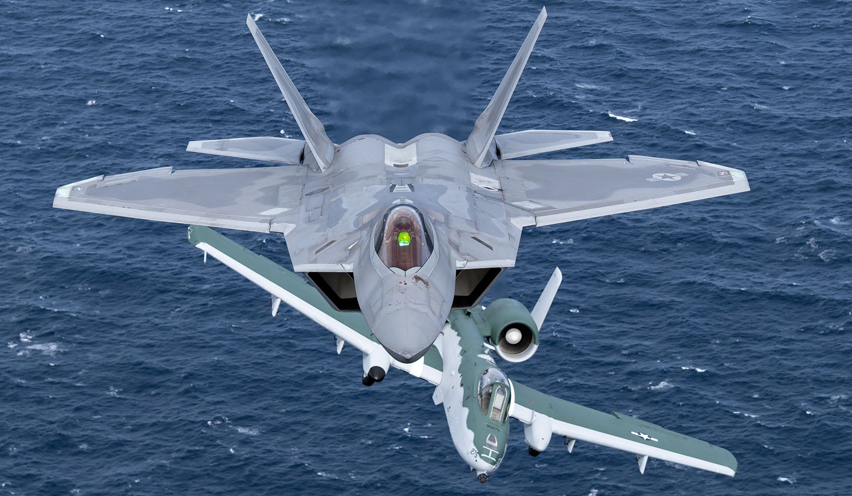 Check Out These Stunning Images Of All Four Air Force Demo Team Jets ...