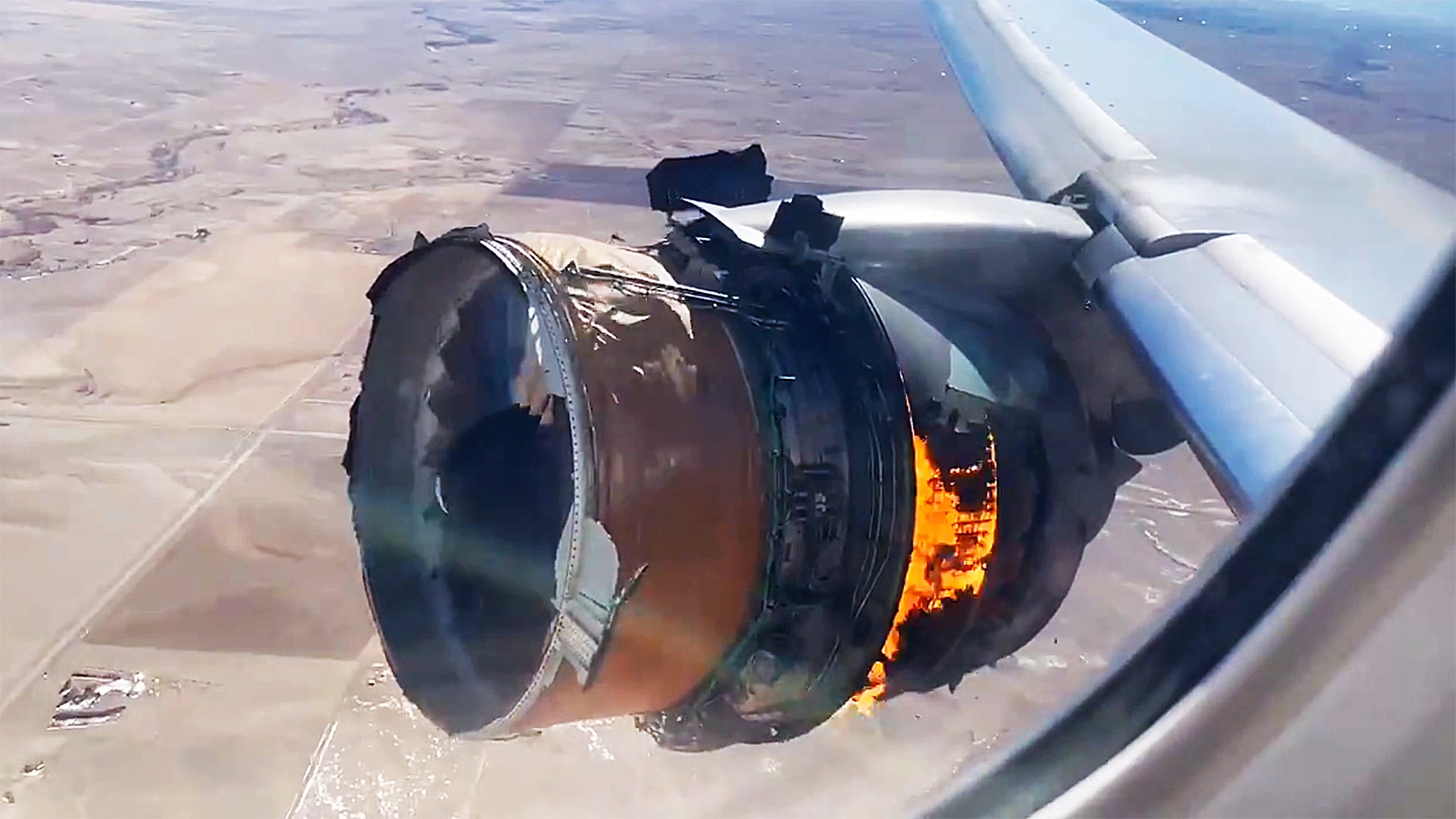 Listen To Mayday Call From United 777 With Catastrophic Engine Failure ...