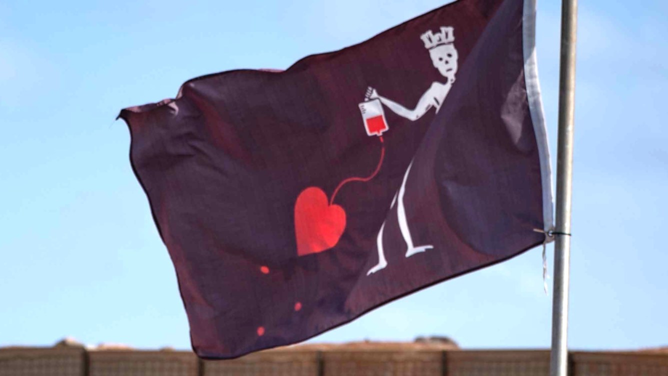 'Pirate Medic' Version Of Infamous Blackbeard Flag Spotted At U.S ...