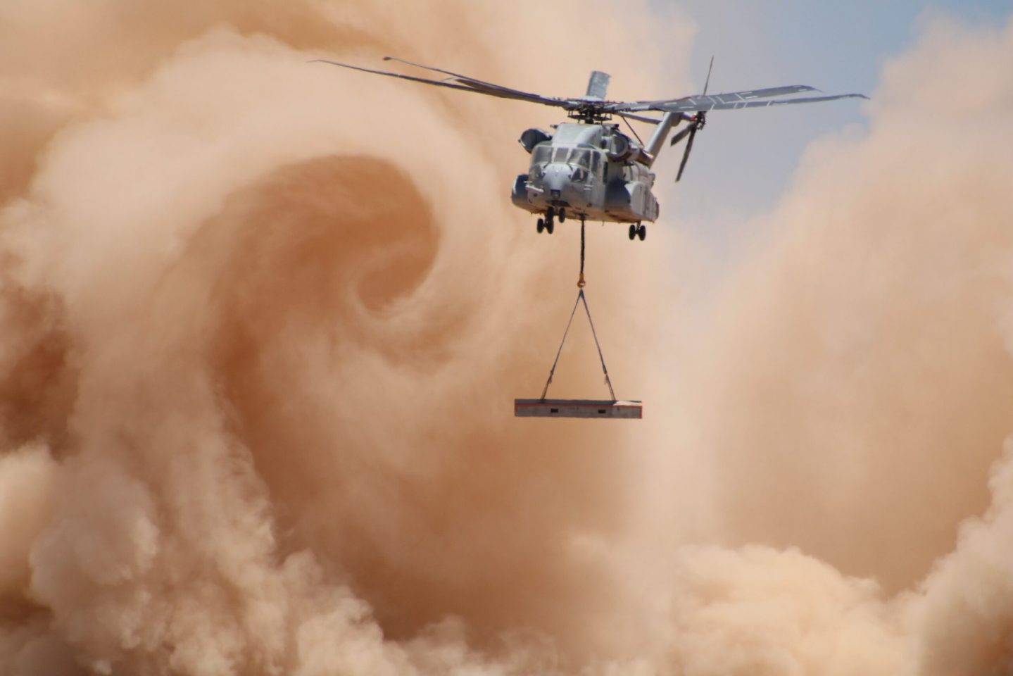 The U.S. Military's Heaviest-Lifting Helicopter Is Now Operational