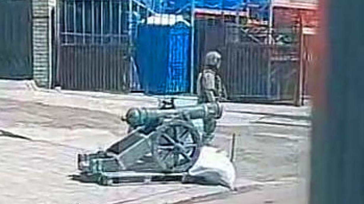 Ukrainian Troops Are Still Using This Pre-World War I-Era Maxim Machine ...