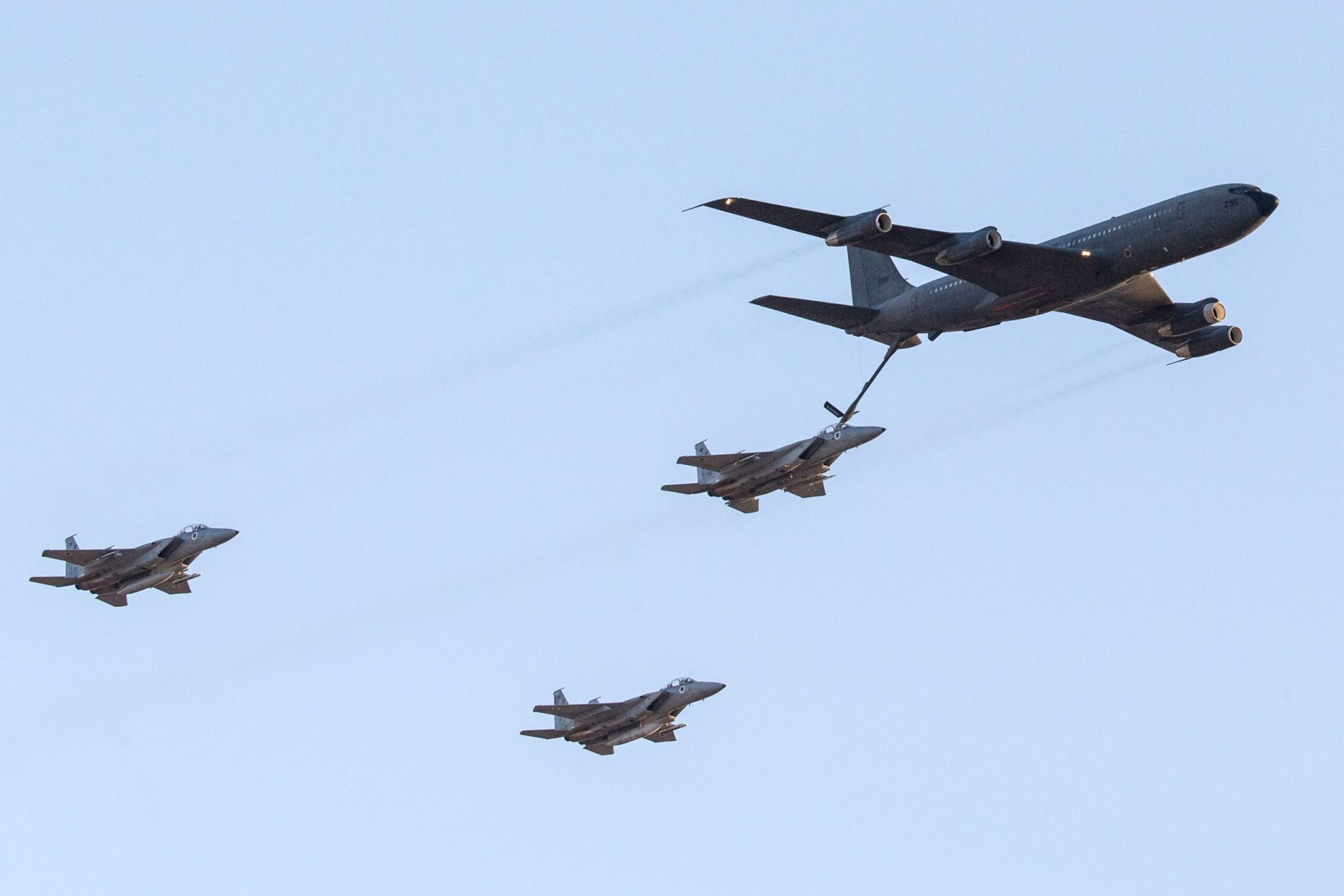 Israeli 707 Tanker's Secretive Remote Vision System Revealed In Long ...