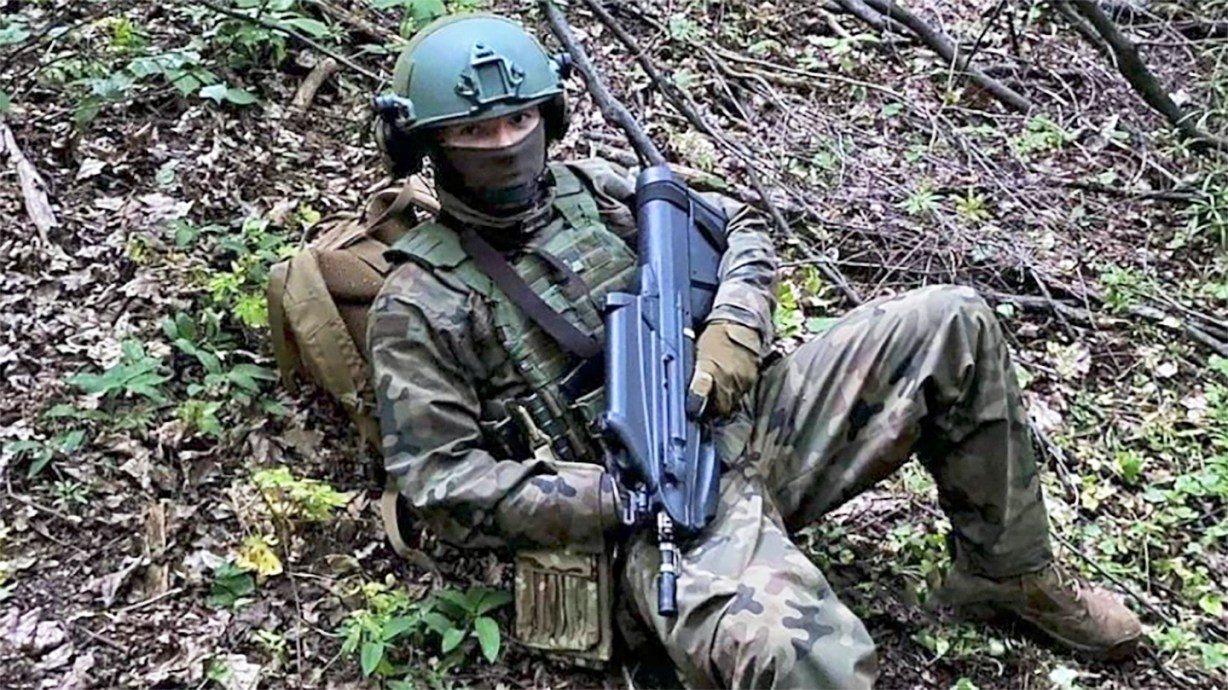 Ukraine's Indigenous "Malyuk" Bullpup Rifle Is The Weapon Of Choice For ...