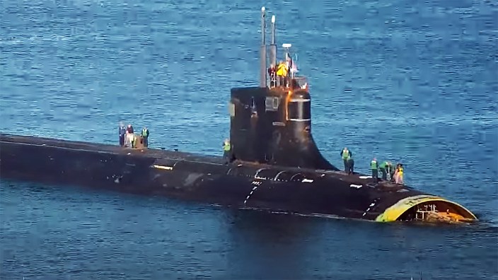 Submarine USS Connecticut Severely Damaged In Pacific Crash To Return ...