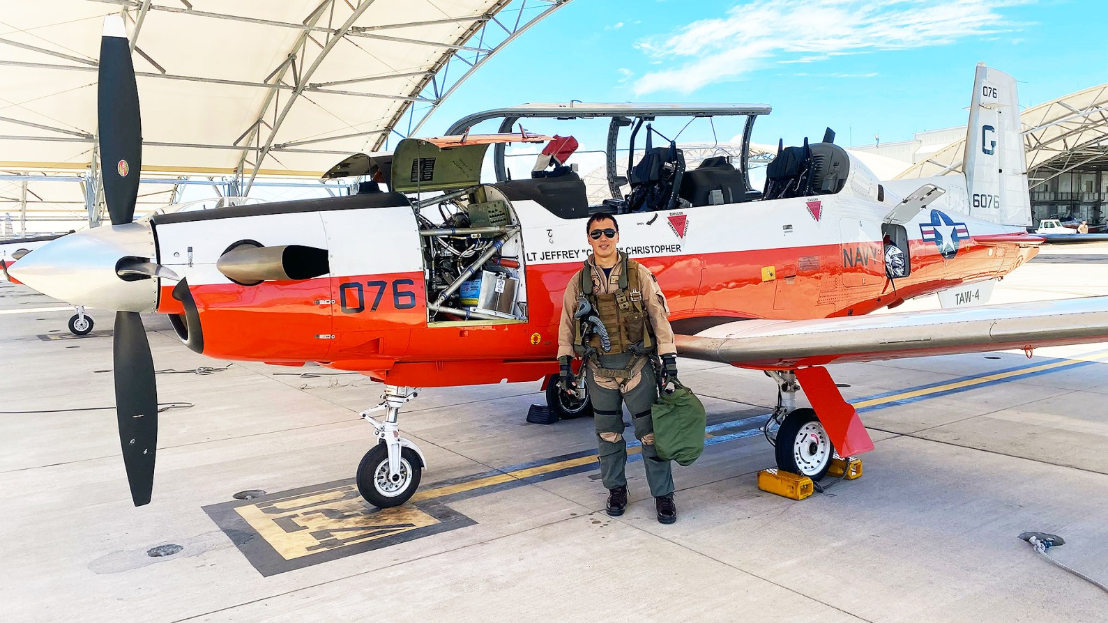 SEAL-Doctor-Astronaut Jonny Kim Is Adding Pilot To His Crazy Resume