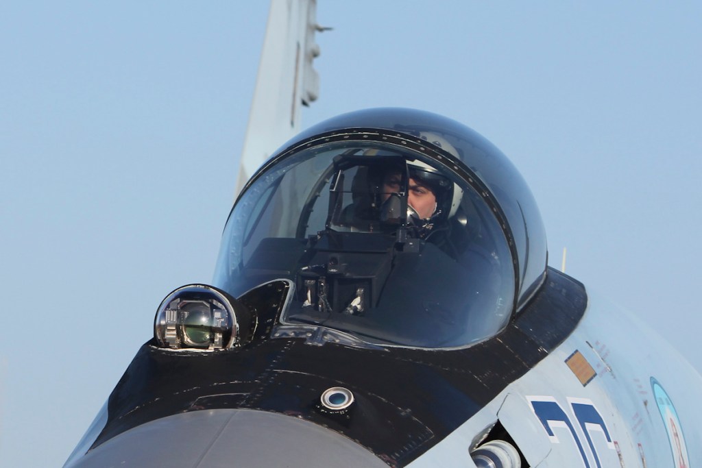 Private F-5 Aggressor Jet Flies With Built-In Infrared Search And Track ...