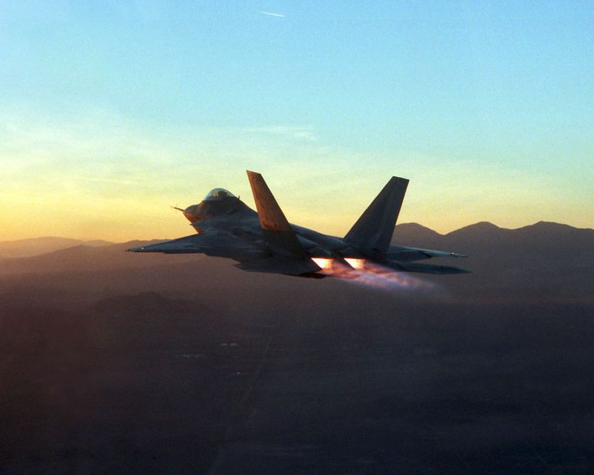 F-22 Test Pilot Details The Raptor’s Incredible Speed