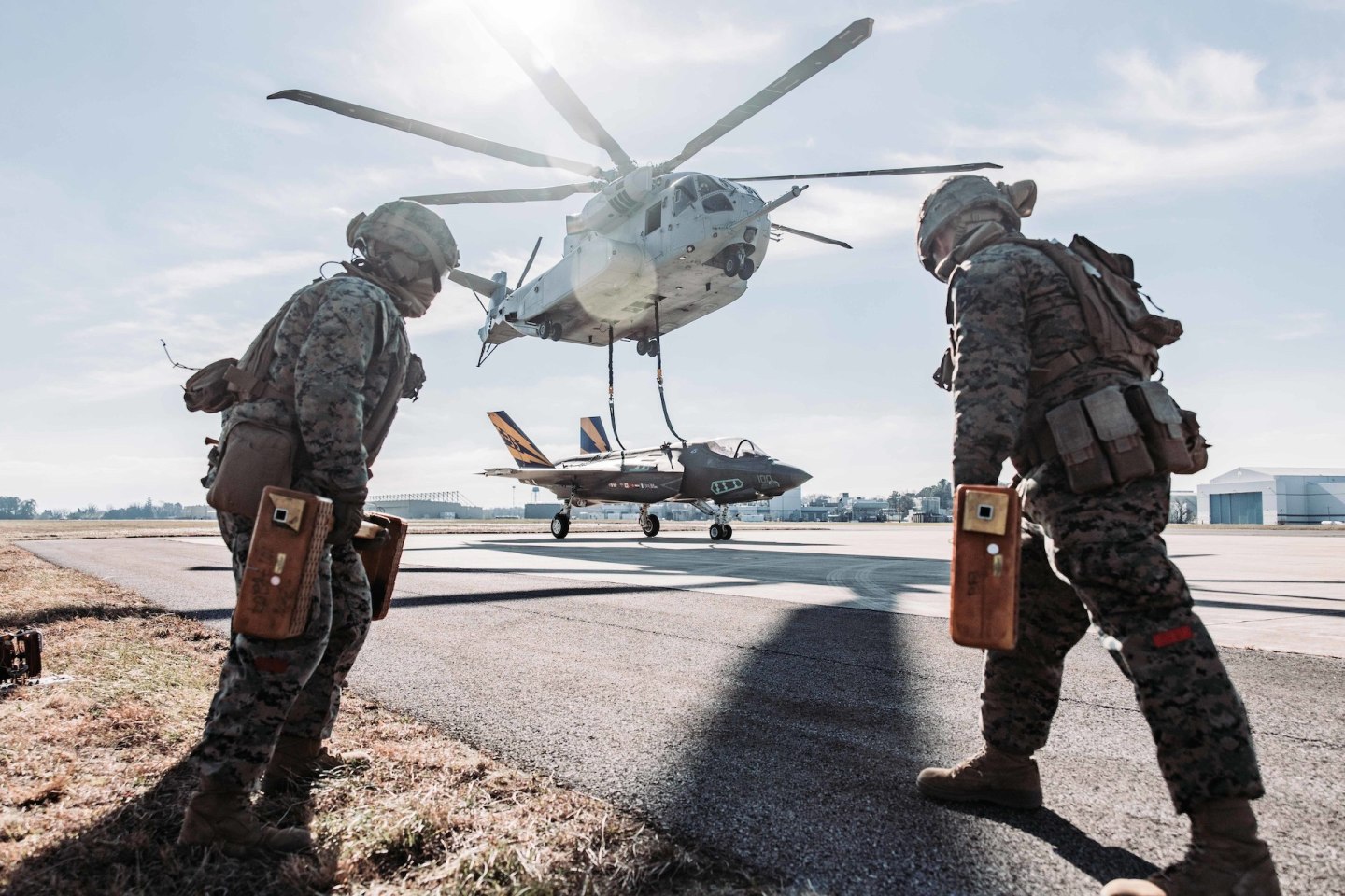 New USMC CH-53K King Stallion Helicopter Sling-Loads An F-35 (Updated)