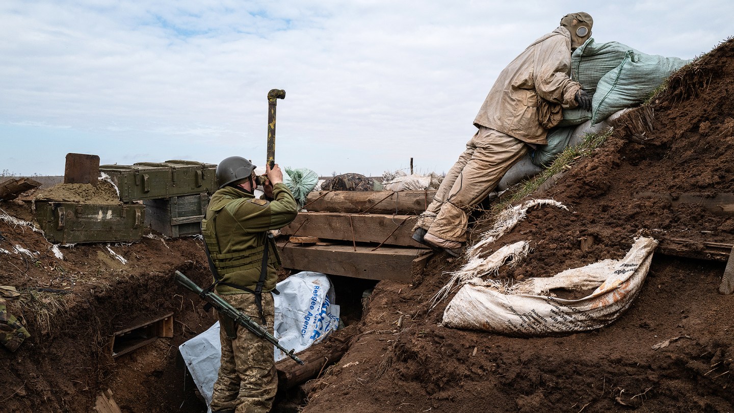 WWI Style Sniper Decoy Makes Comeback In Trenches Of Ukraine