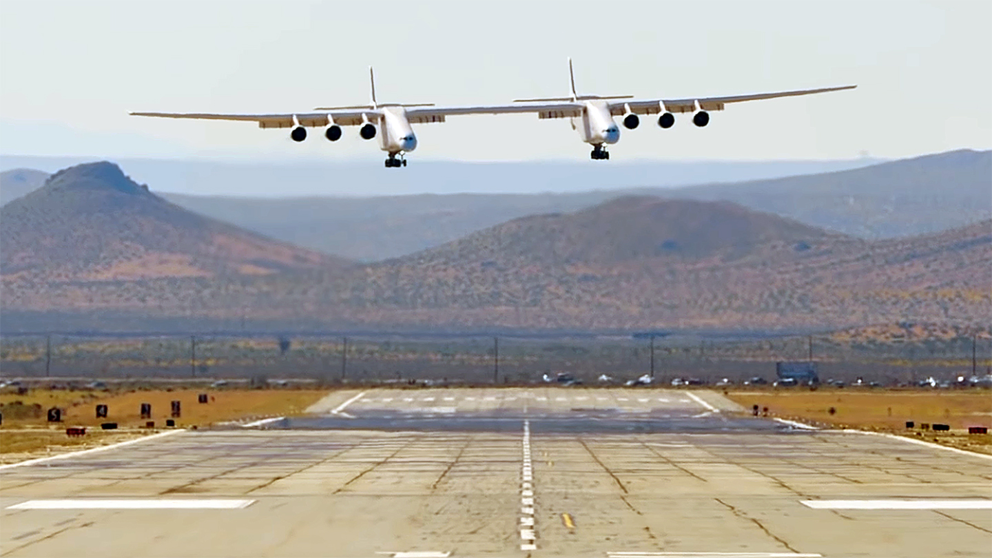 How To Land The World's Biggest Aircraft According To Its Test Pilot