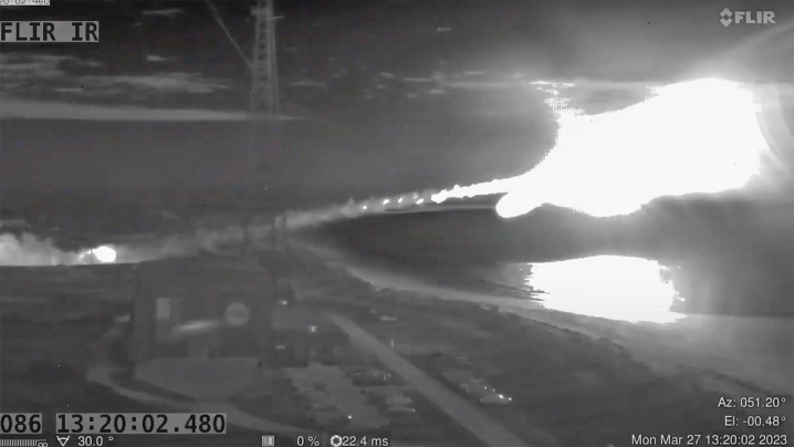 Navy Blasts Supersonic Sea-Skimming Target With SM-2 Missiles In ...