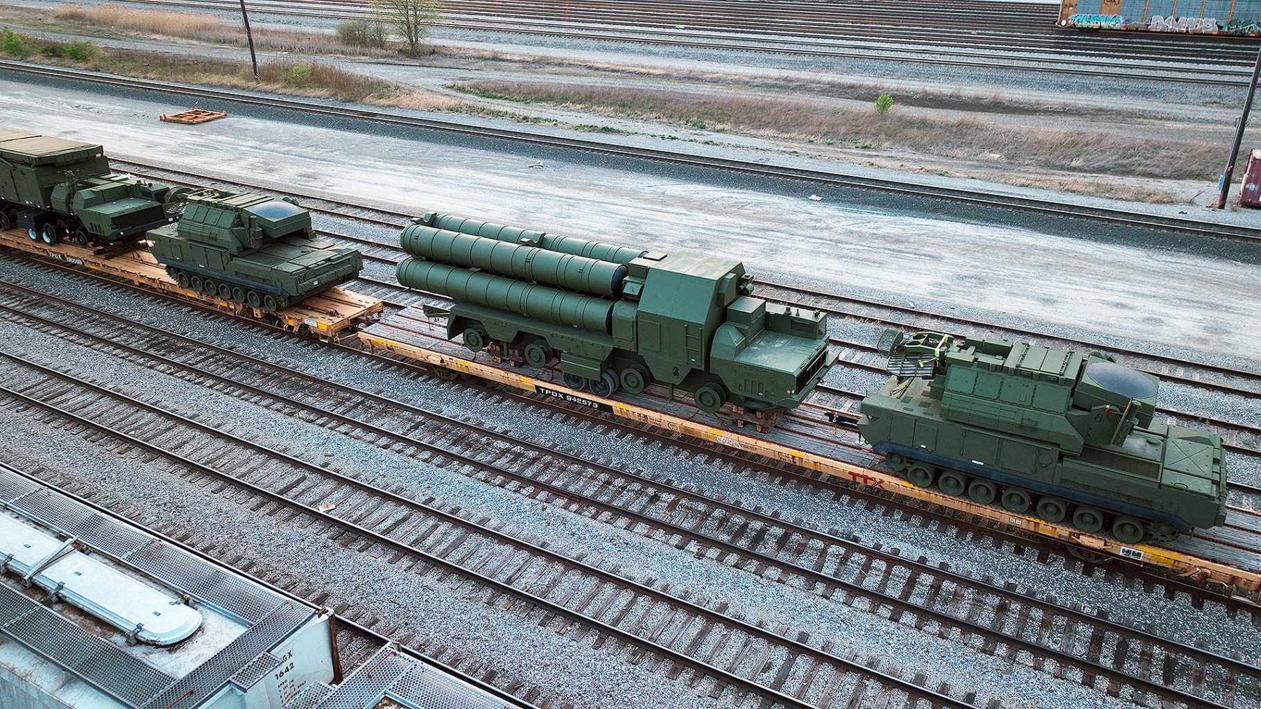 The Odd Case Of 'Russian Air Defense Vehicles' Showing Up On A Train In ...