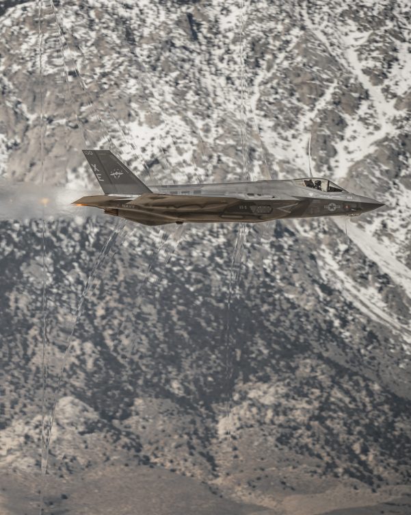 Shockwaves Bend Light Around Transonic F-35C In Spectacular Images