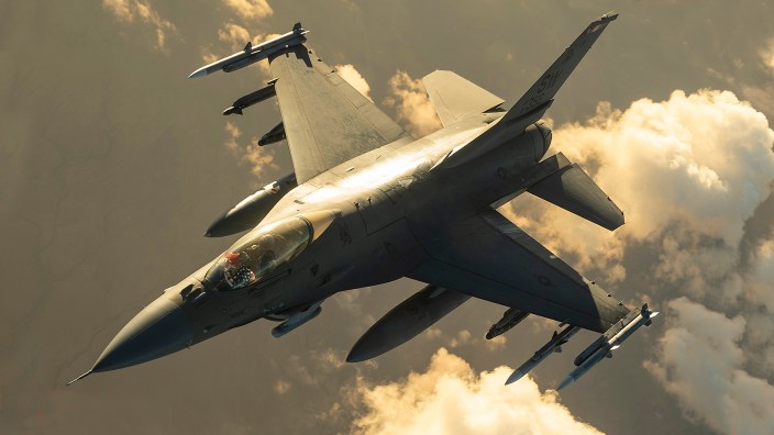 F-16s Delivered To Ukraine With Advanced Countermeasure Pods For Self ...