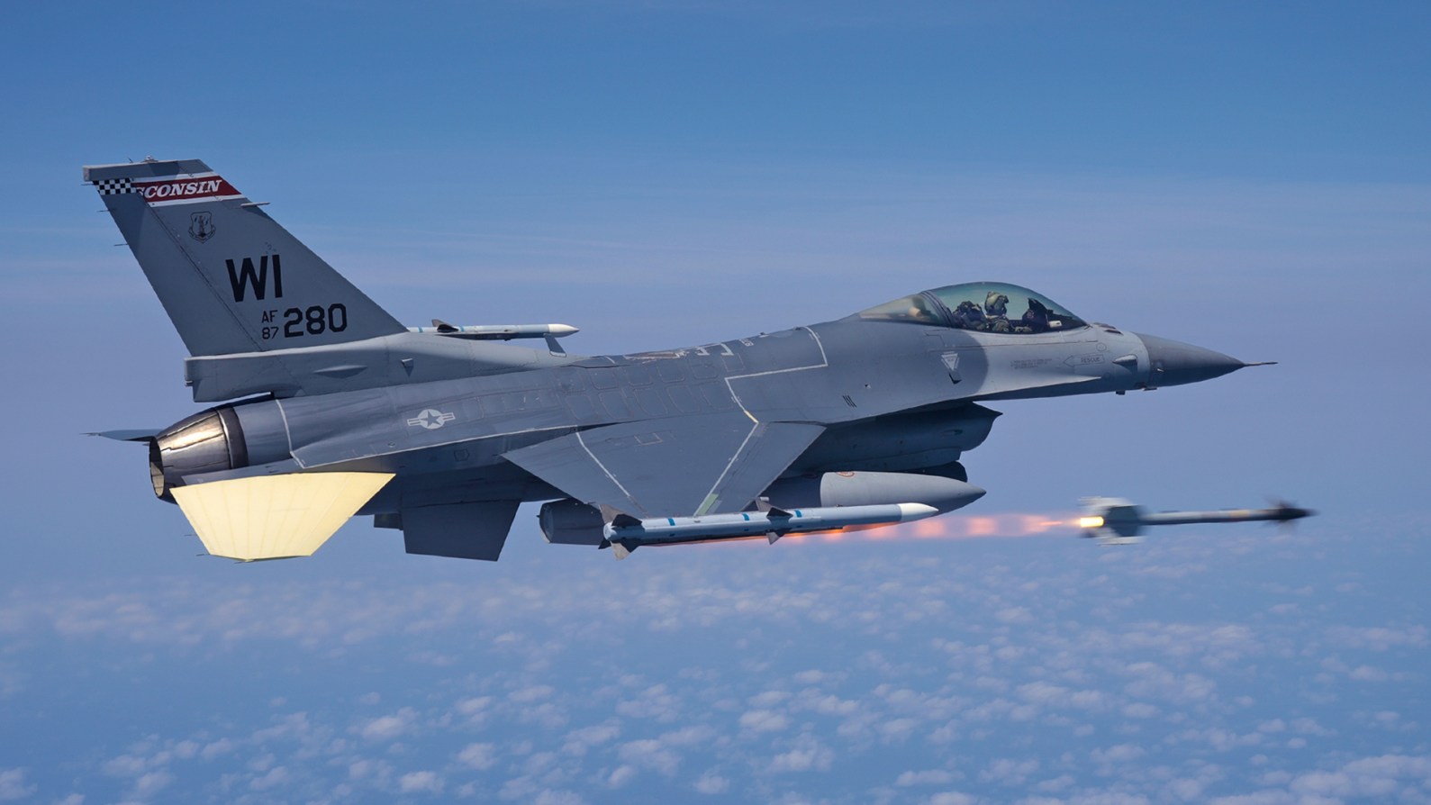Testing Of The Secretive New AIM-260 Long-Range Air-To-Air Missile Is ...