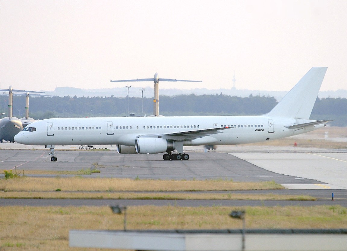 Air Force C-32 Jets Are Going Incognito Under New Security Policy (Updated)