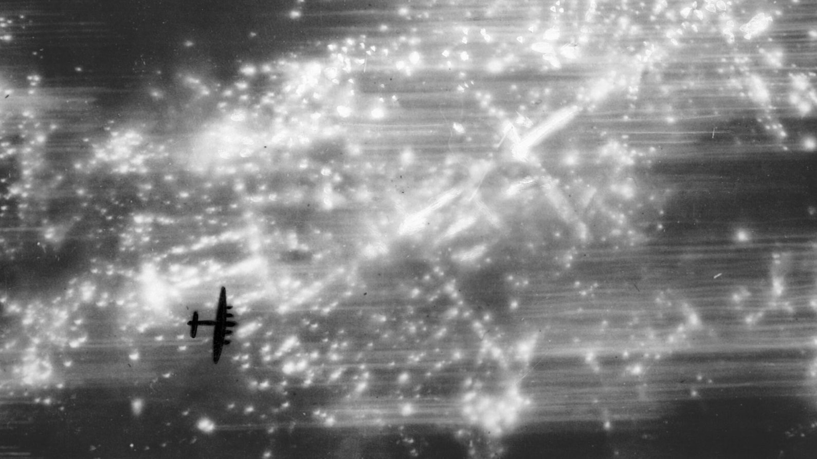 Horror Of 'Firestorm' Introduced By Europe’s Deadliest Bombing Raid 80 ...