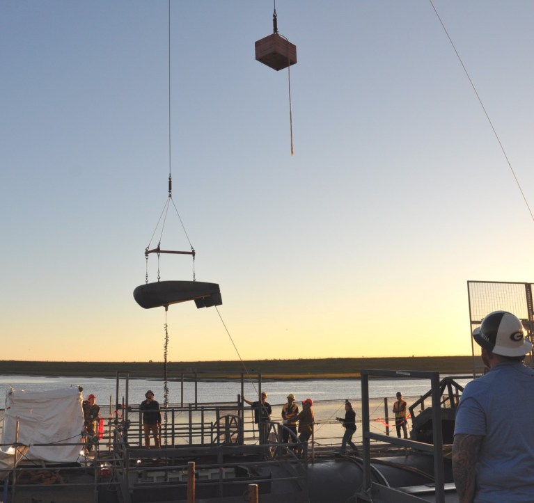 This Buoy Helps Ballistic Missile Submarines Get Nuclear Strike Orders