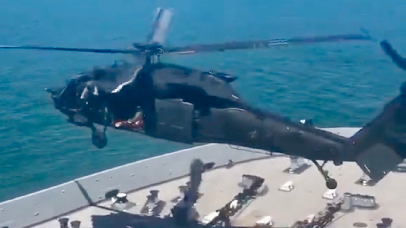 Night Stalker MH-60 Executes Sneak Mock Assault On Navy Ship In Awesome ...