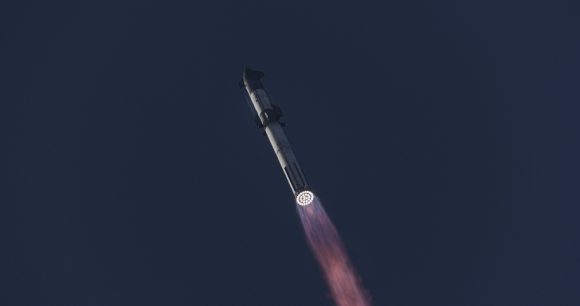 Starship's 33 Engines Created The Mother Of All 'Shock Diamonds'