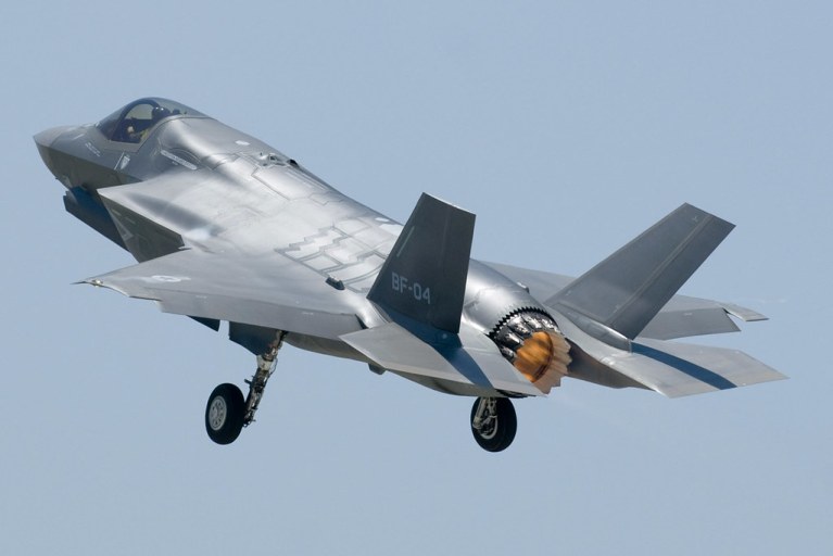 No, The F-35B Does Not Use Afterburner In Vertical Landing Mode