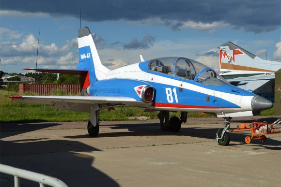 Russia’s ‘New’ Jet Trainer Design Is A 1990s Throwback