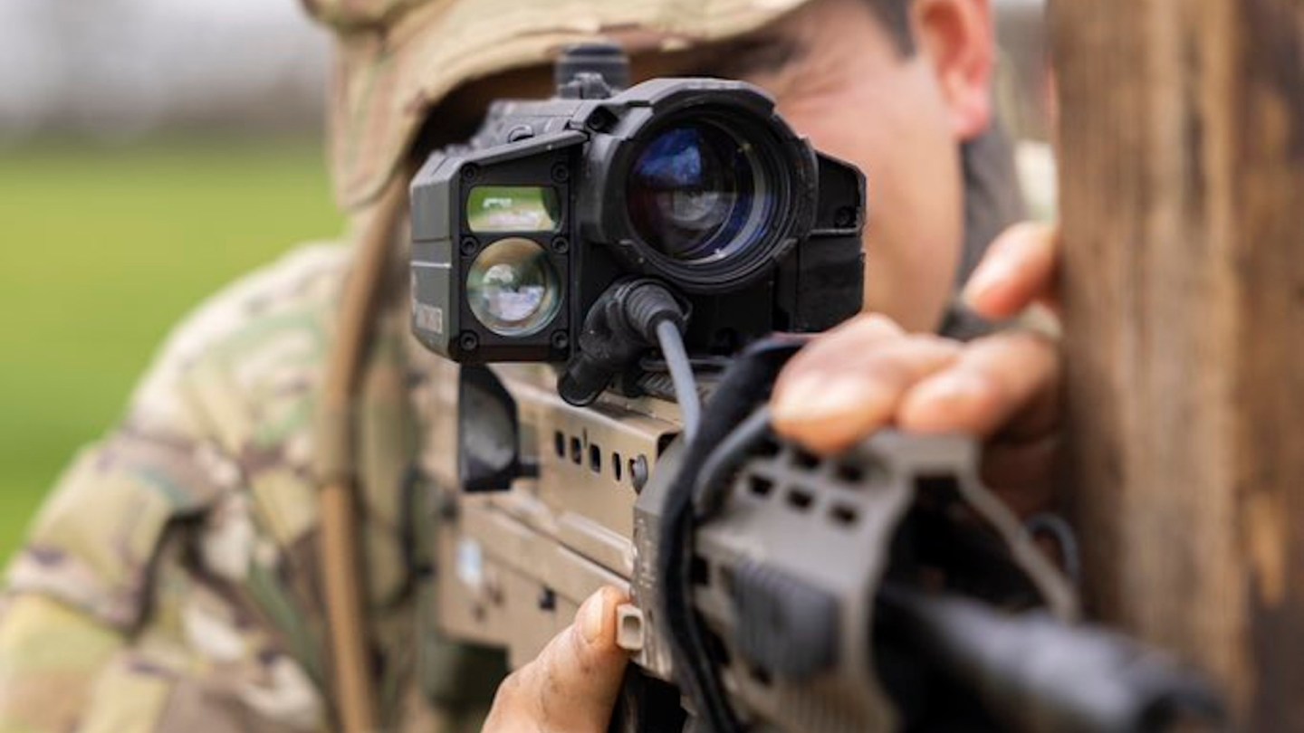British Army Paratroopers Get Computerized Rifle Sights To Shoot Down ...