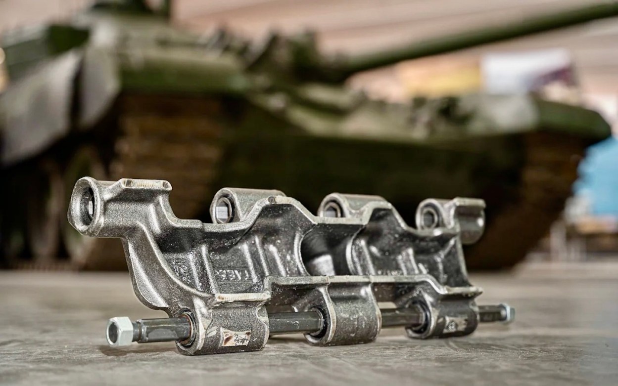 Tank Museum In U.K. Playing Big Role In Keeping Ukraine's Armor On Track