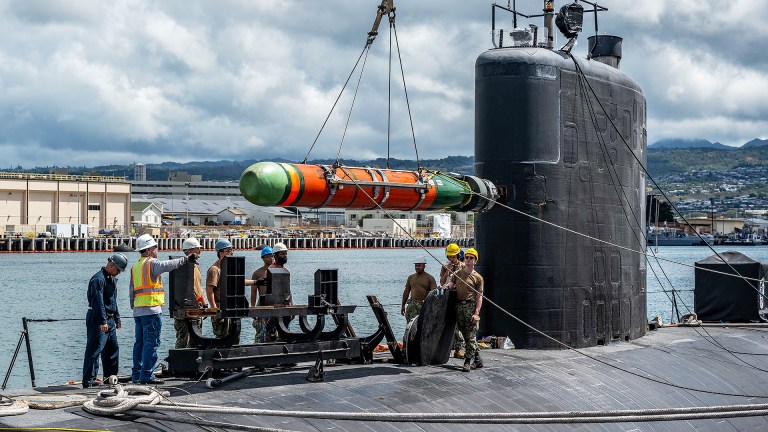 This Explainer On How Wonderfully Complex Submarine Torpedo Tubes Are ...