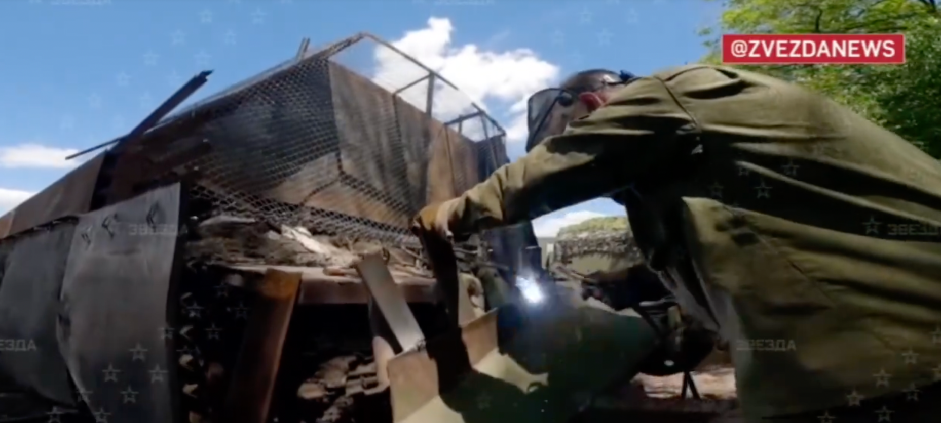 Russia Now Building ‘Turtle Tank’ Armored Personnel Carriers