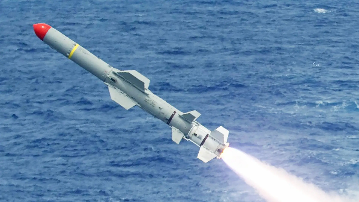 Navy's HALO Hypersonic Anti-Ship Missile Planned For Ships, Submarines ...