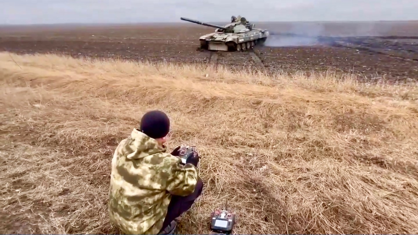 Russia Is Testing A First Person View Remote Controlled Tank Conversion ...