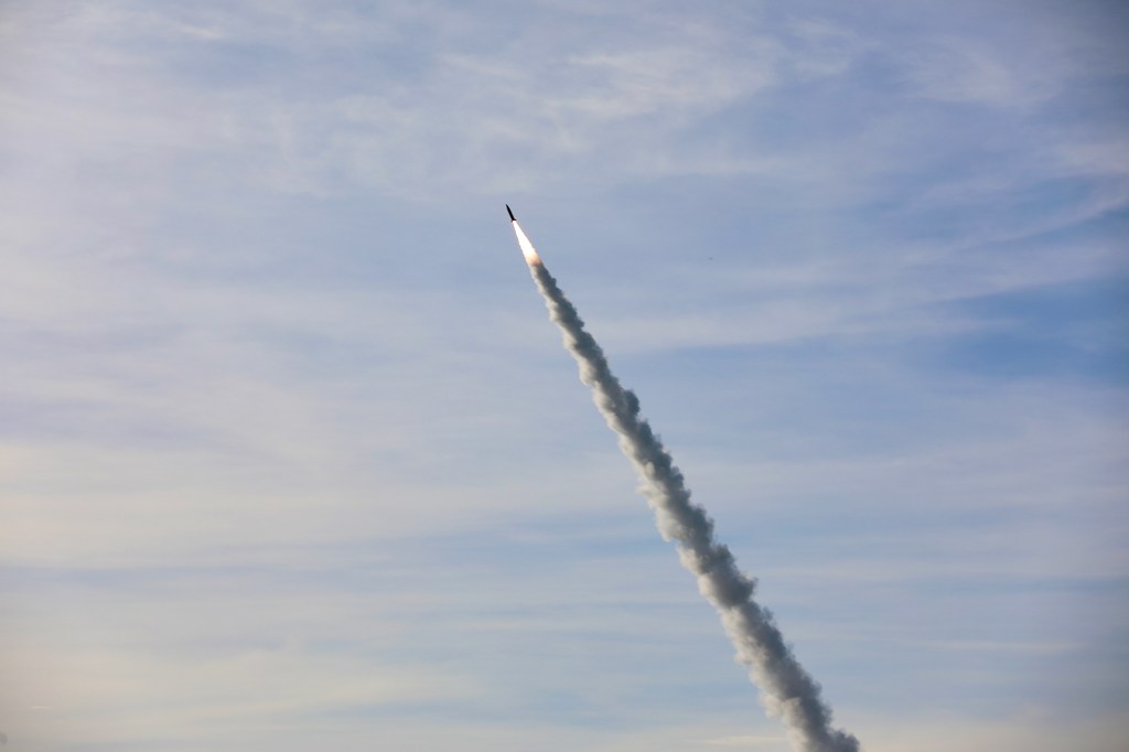 Army’s New PRsM Ballistic Missile Hits Moving Ship For The First Time ...