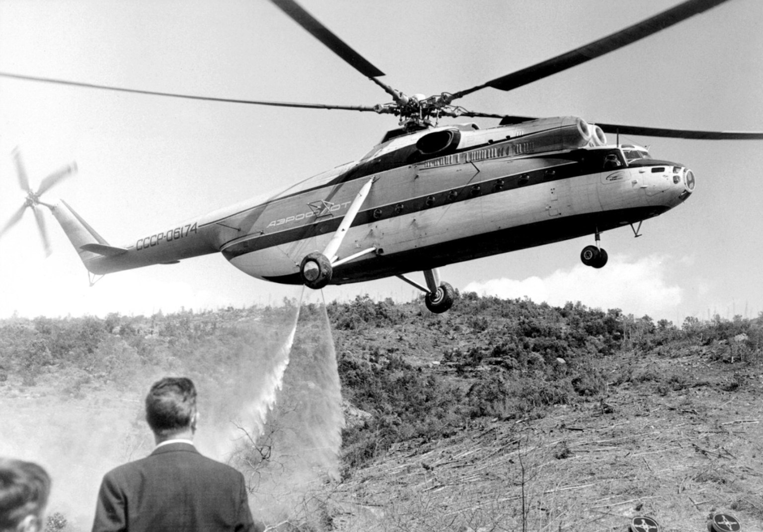The Story Of The Soviet Union's Monster Mi-6 Helicopter Airliner