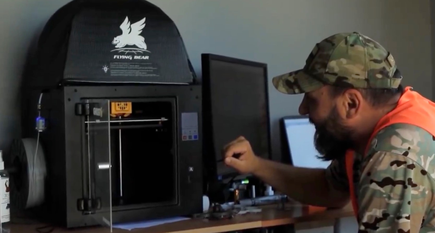 Ukraine's FPV Drone Obstacle Course Teaches How To Chase Vehicles, Fly ...