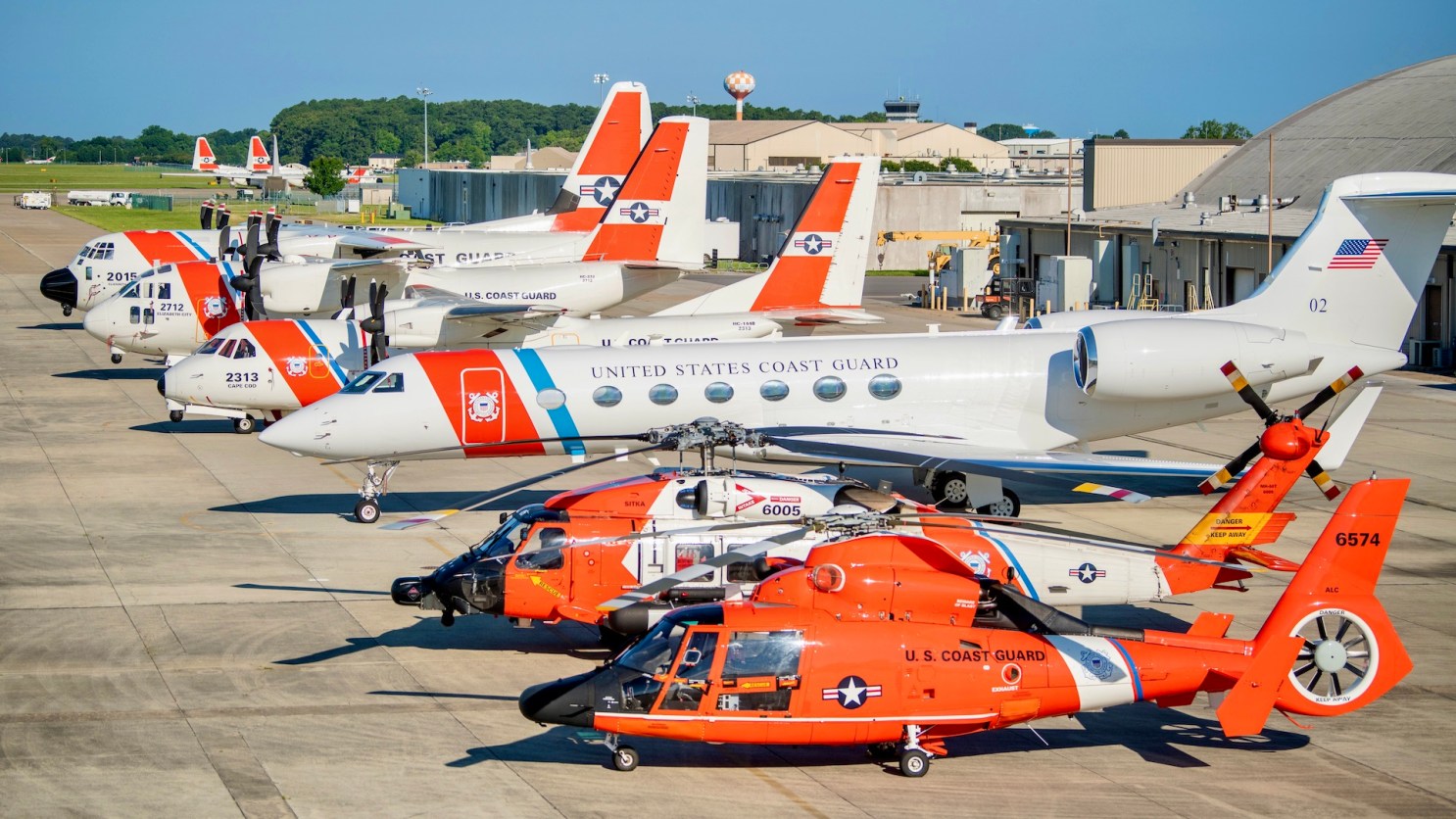 Every Coast Guard Aircraft Type Pictured Together In Rare 'Family Photo'
