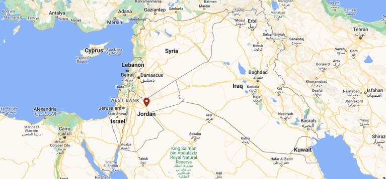 F/A-18E Super Hornets Fully Loaded With Air-To-Air Missiles Arrive In ...