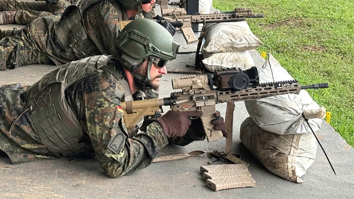 Germany's New HK416 Service Rifles Appear At Panama Test Site