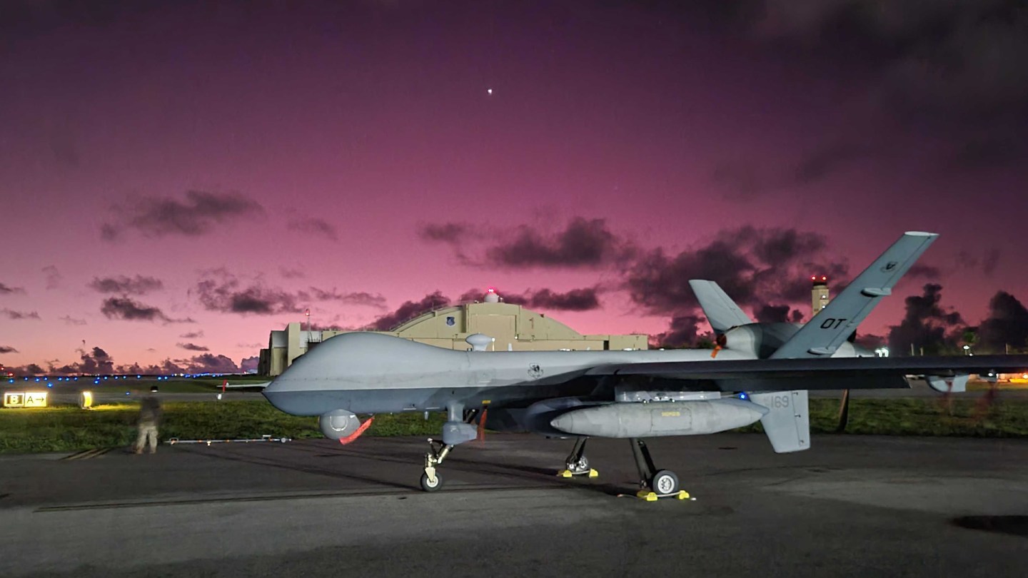 MQ-9 Reaper Flies With AI Pod That Sifts Through Huge Sums Of Data To ...