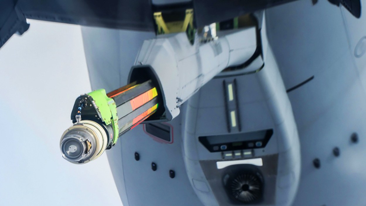 Aerial Refueling Boom Pods That Could Go On F-15s In The Works