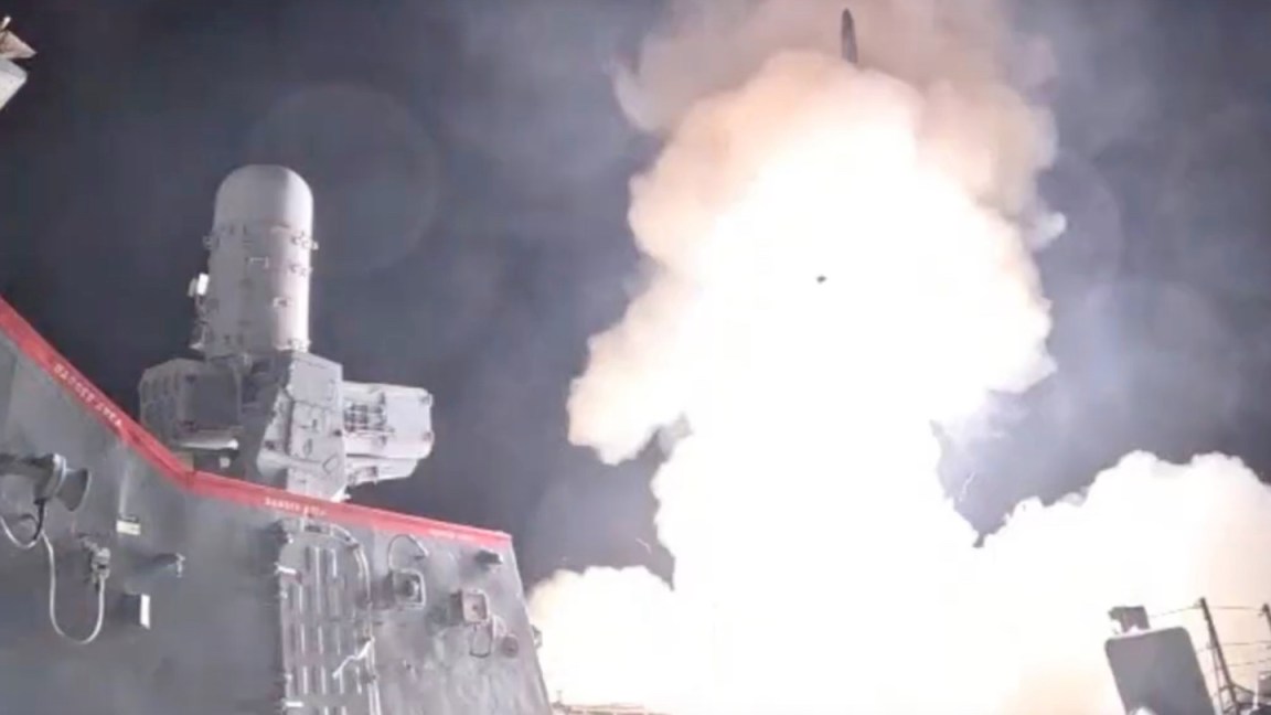 U.S. Navy Destroyers "Successfully Engaged" Iranian Ballistic Missiles ...