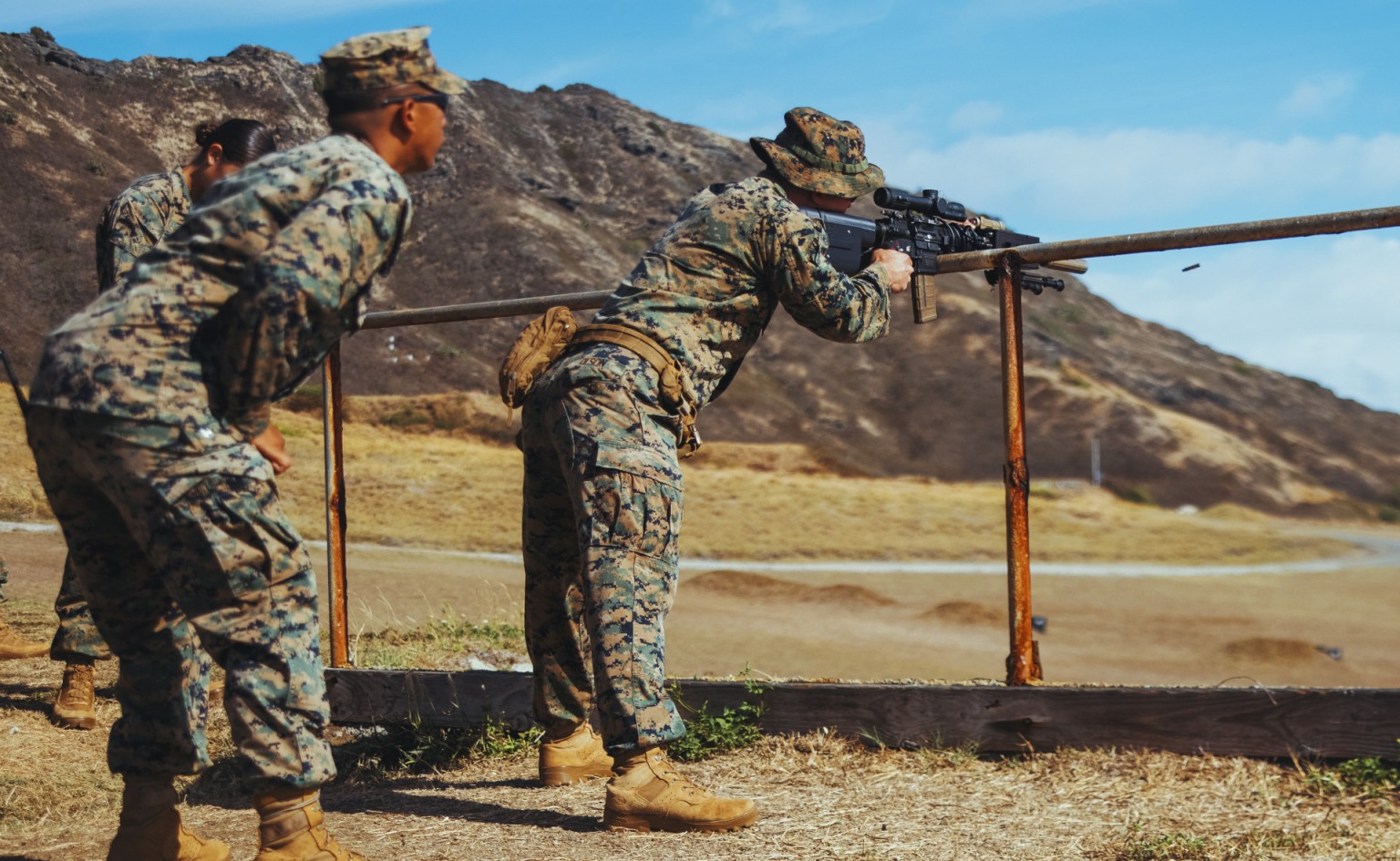 Marines Testing Counter-Drone Rifle Aiming System With Automatically ...