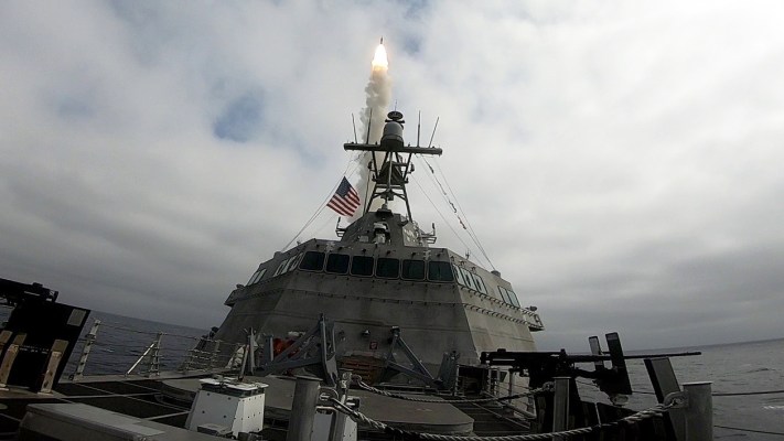 Littoral Combat Ships To Sail With Mk70 Vertical Launchers Strapped To ...