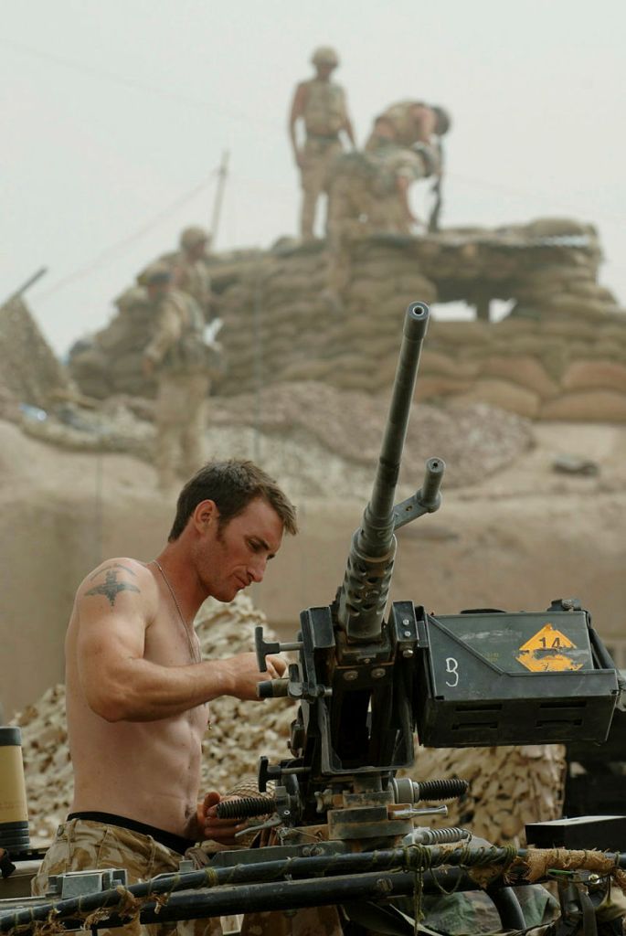 Land Rover Replacement Program Kickstarted By U.K. Military After 76 ...