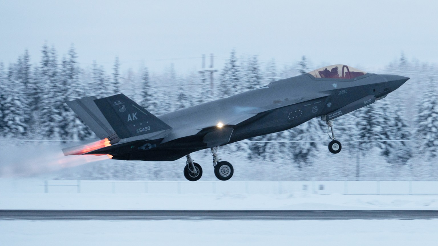 F-35 Caught On Video Tumbling Vertically Into The Runway At Alaskan Air ...